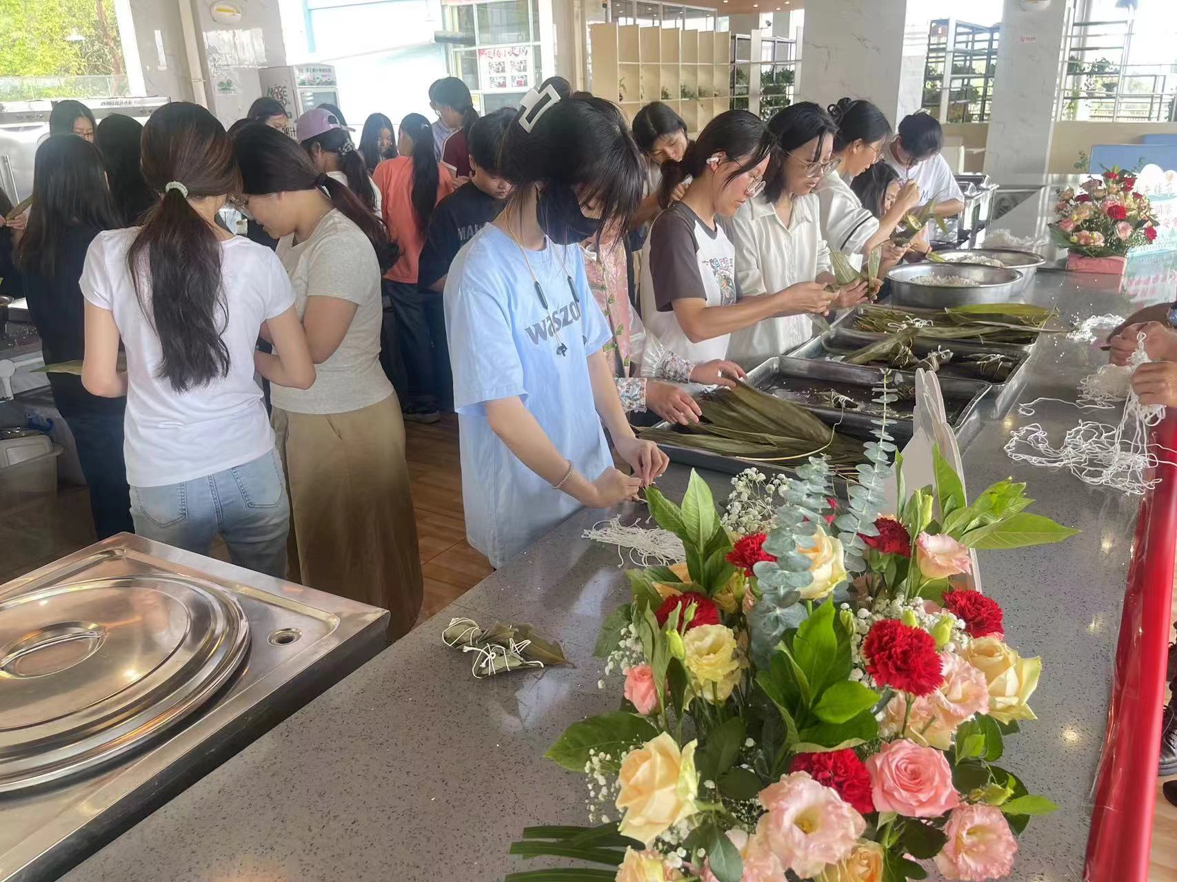 “粽情端午，与爱同行”——玉溪师范学院大学生劳动教育进食堂-玉溪师范学院